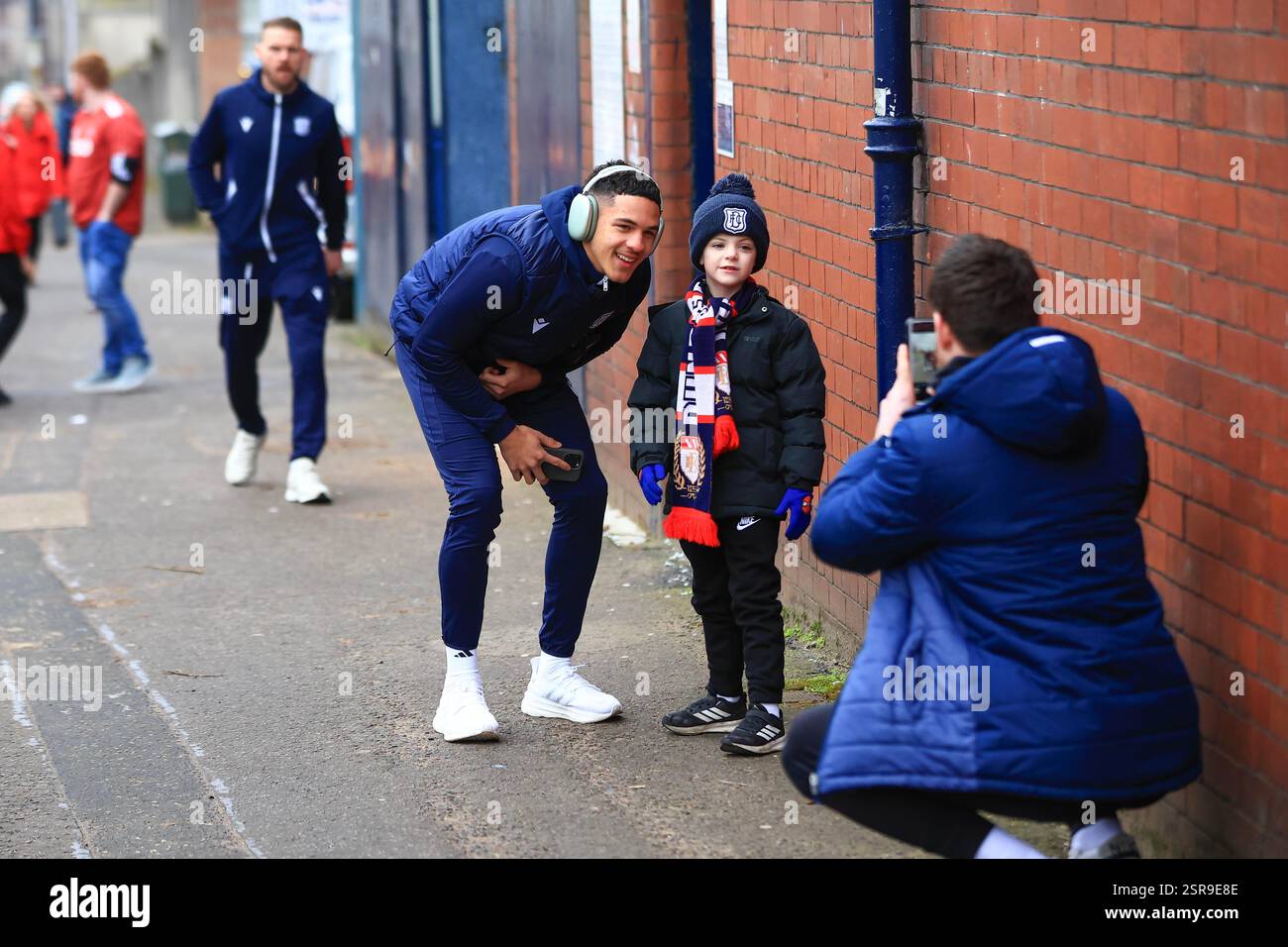 Dens Park, Dundee, UK. 15th Feb, 2025. Scottish Premiership Football ...