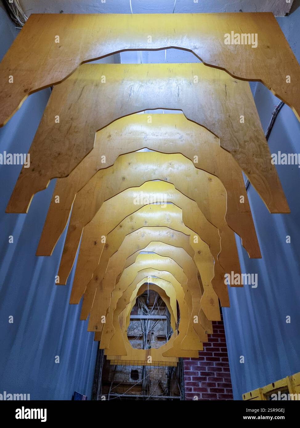 Row of ceiling panels hi-res stock photography and images - Alamy