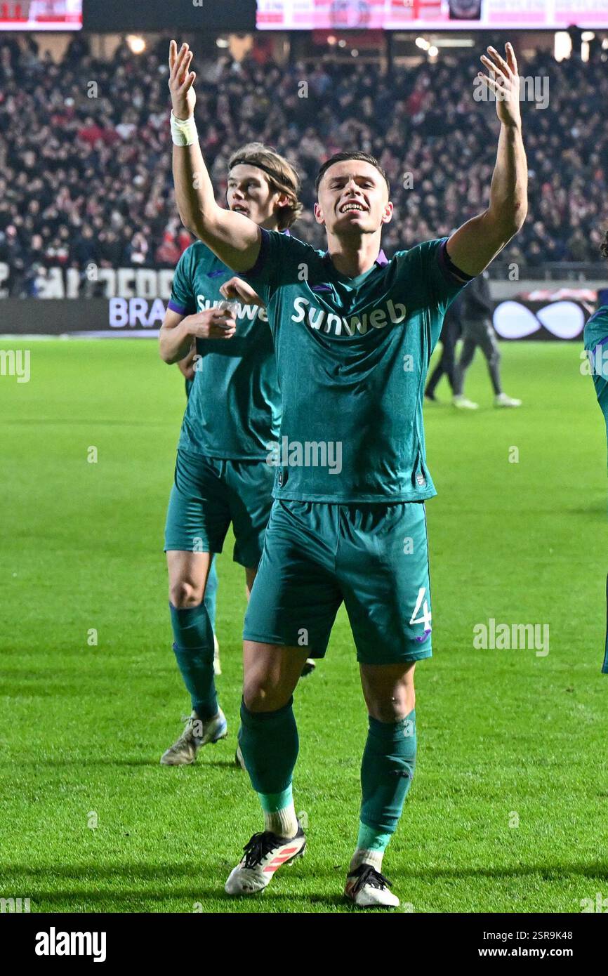 Antwerpen, Belgium. 06th Feb, 2025. Jan-Carlo Simic (4) of Anderlecht ...