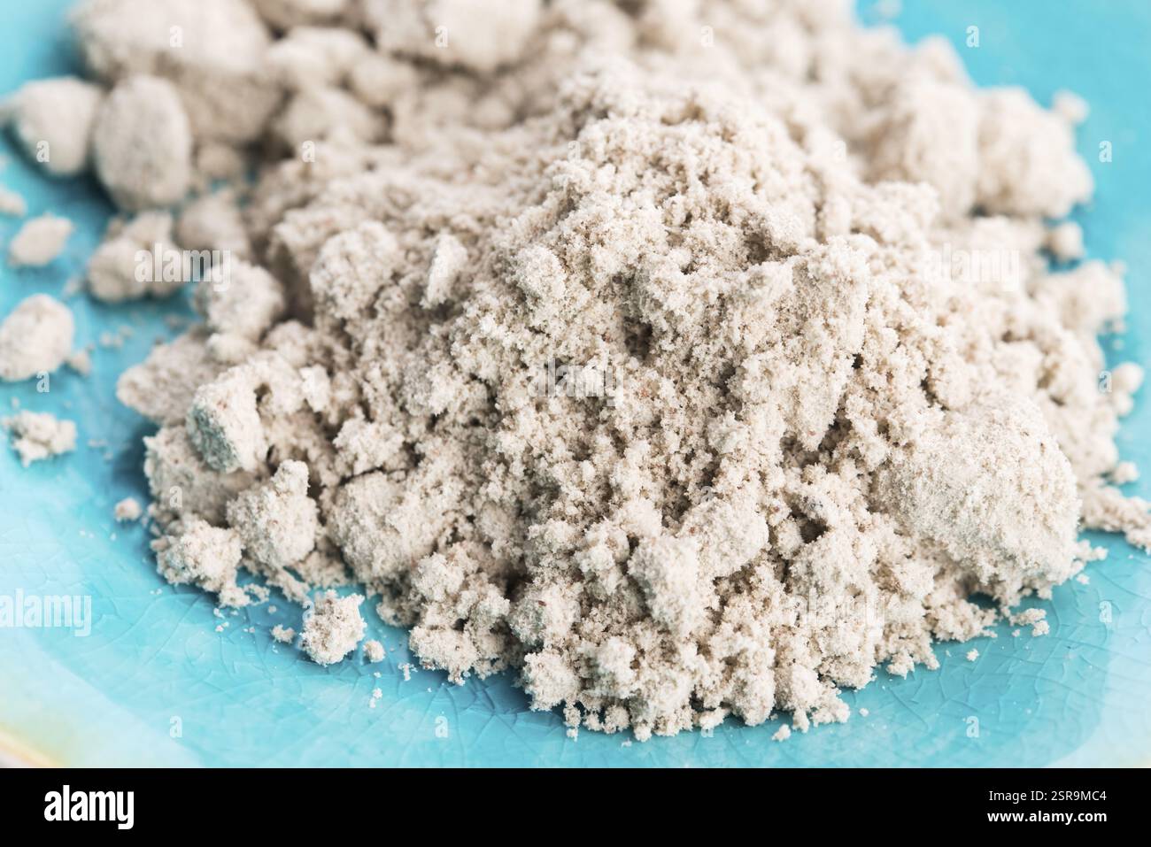 Kala namak or Black salt of South Asia Stock Photo - Alamy