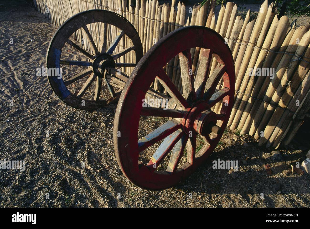 Bullock carts, india hi-res stock photography and images - Alamy