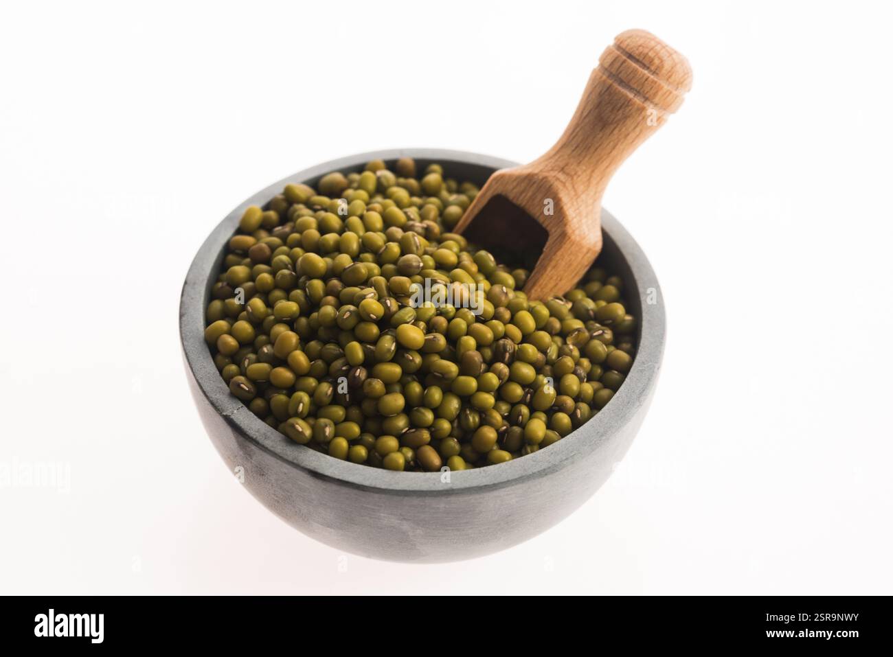 Raw mung bean Stock Photo - Alamy