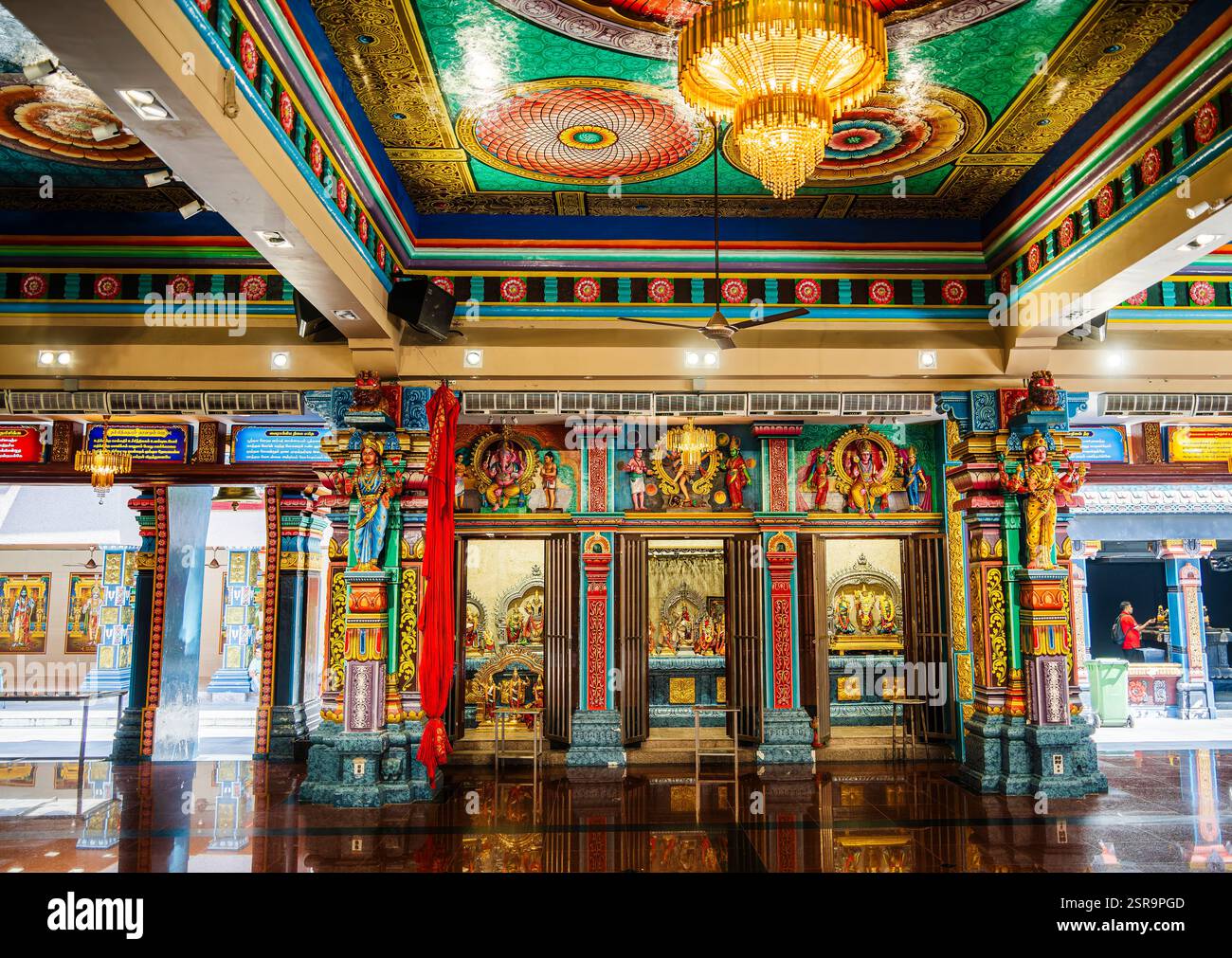 Kuala Lumpur Main Hindu Temple Stock Photo - Alamy