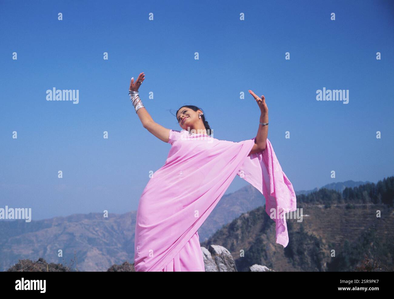 India shooting hi-res stock photography and images - Alamy