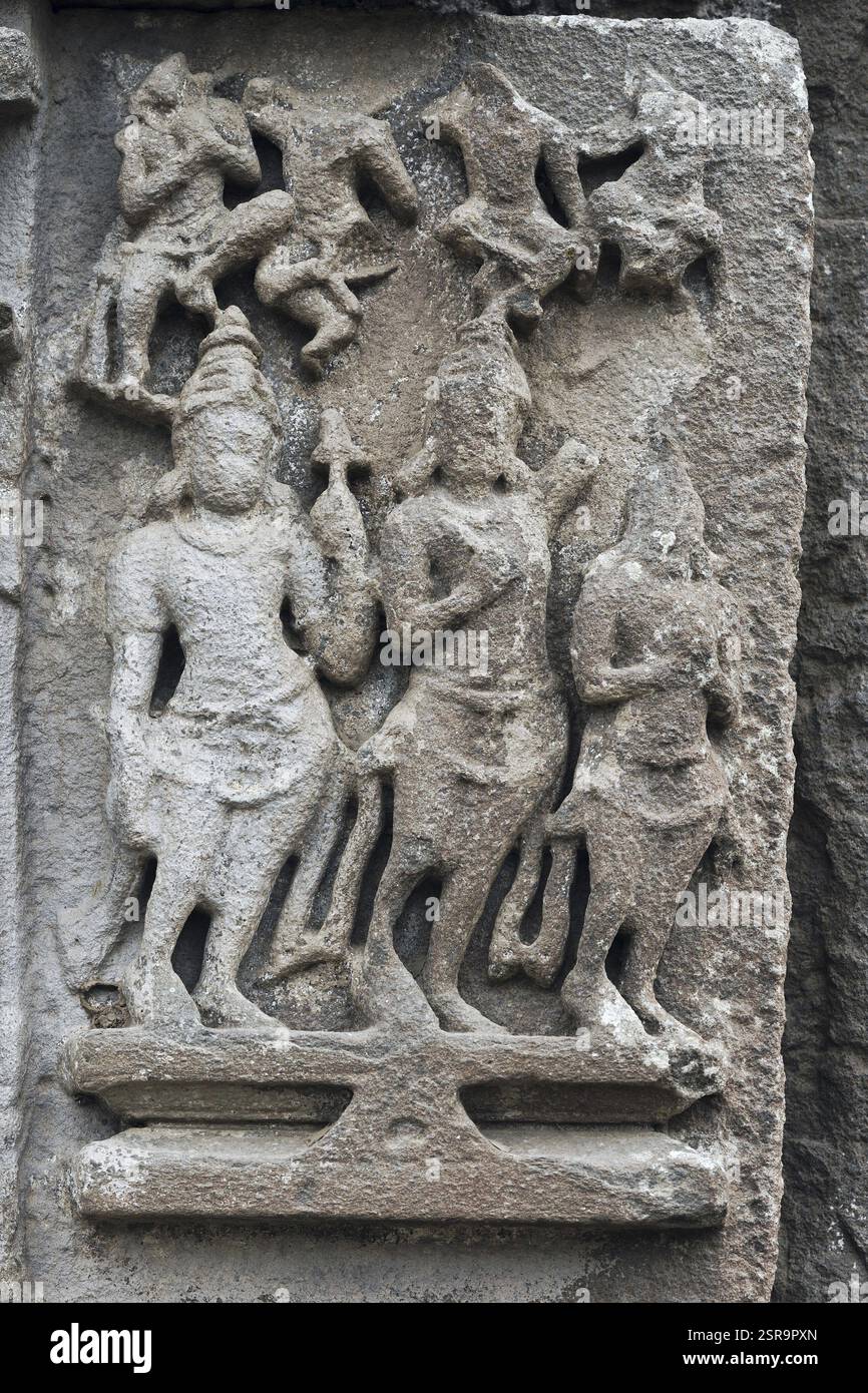 Stone carving in Iyeshwareshware Shiva temple, Sinner Sinnar, Nasik ...