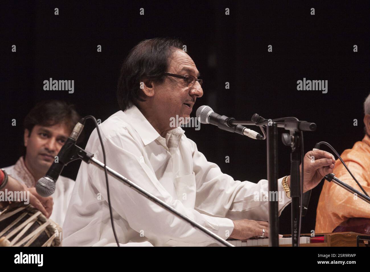 Pakistani ghazal and playback singer Ghulam Ali Khan performing in ...