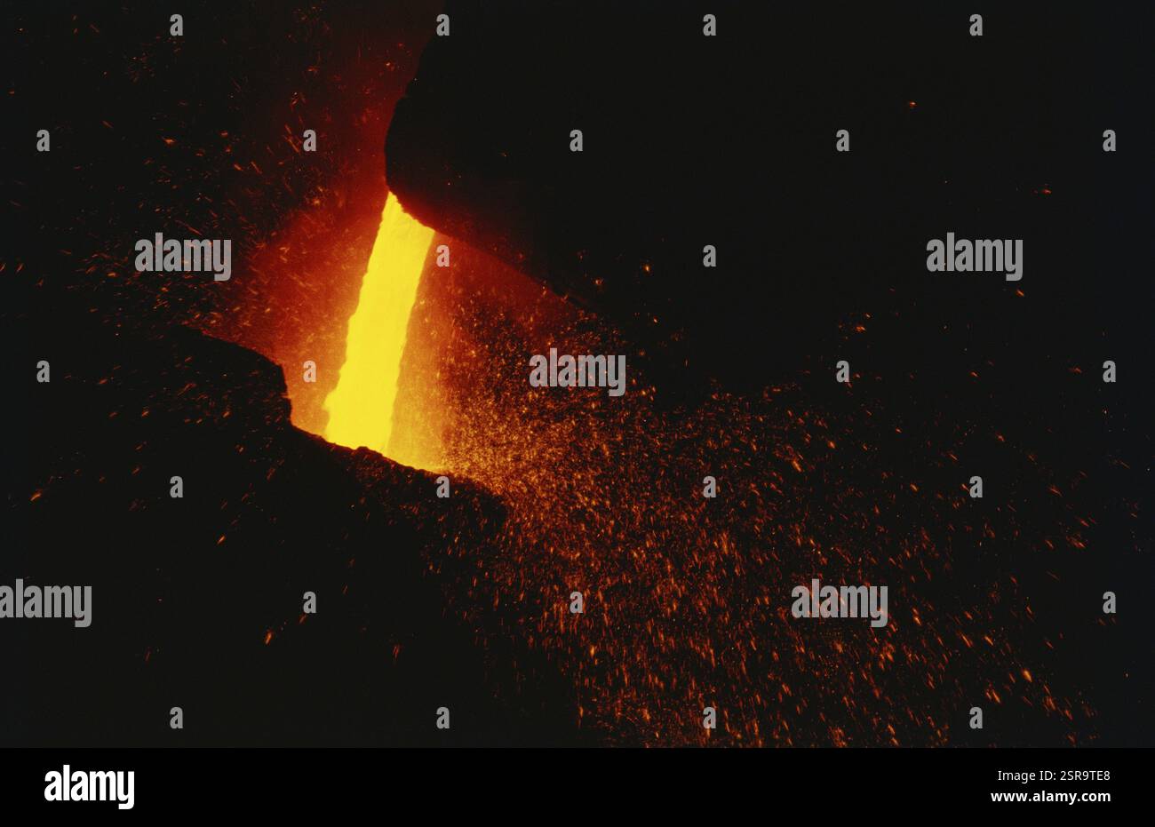 Steel industry, molten iron, India, Asia Stock Photo - Alamy