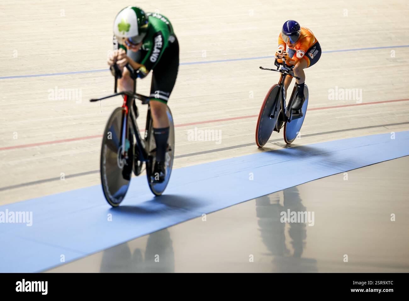 HEUSDEN-ZOLDER - Track cyclist Lisa van Belle in action on the ...