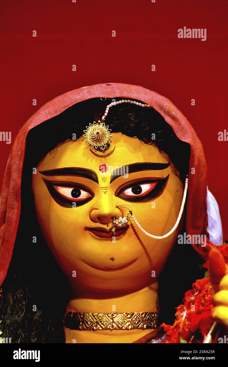 Goddess durga idol on durga puja festival, Calcutta Kolkata, West ...