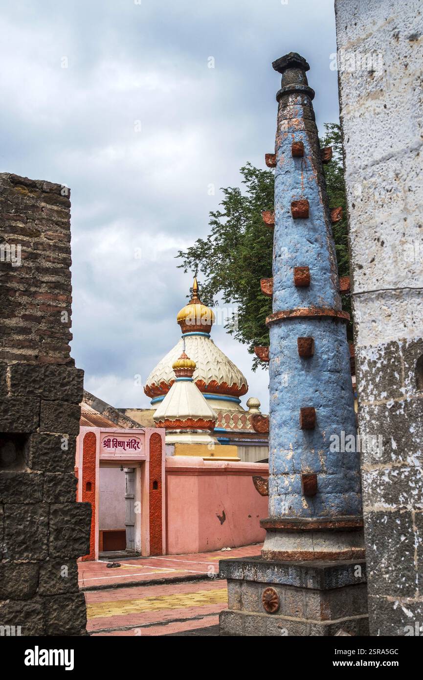 Vishnu mandir hi-res stock photography and images - Alamy