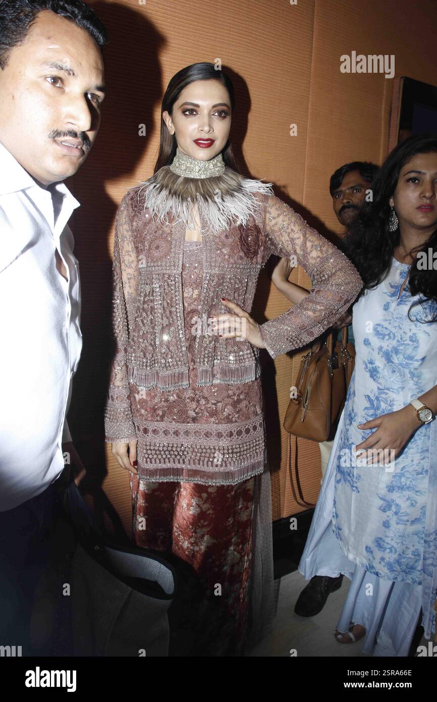 Bollywood actor Deepika Padukone arrives to attend the 44th Giants ...