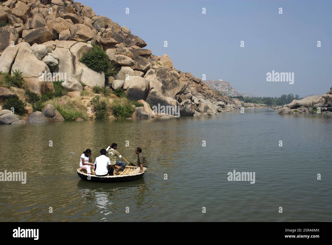 Coracle ride in tungbhadra thungabhadra or pampa river, Hampi ...
