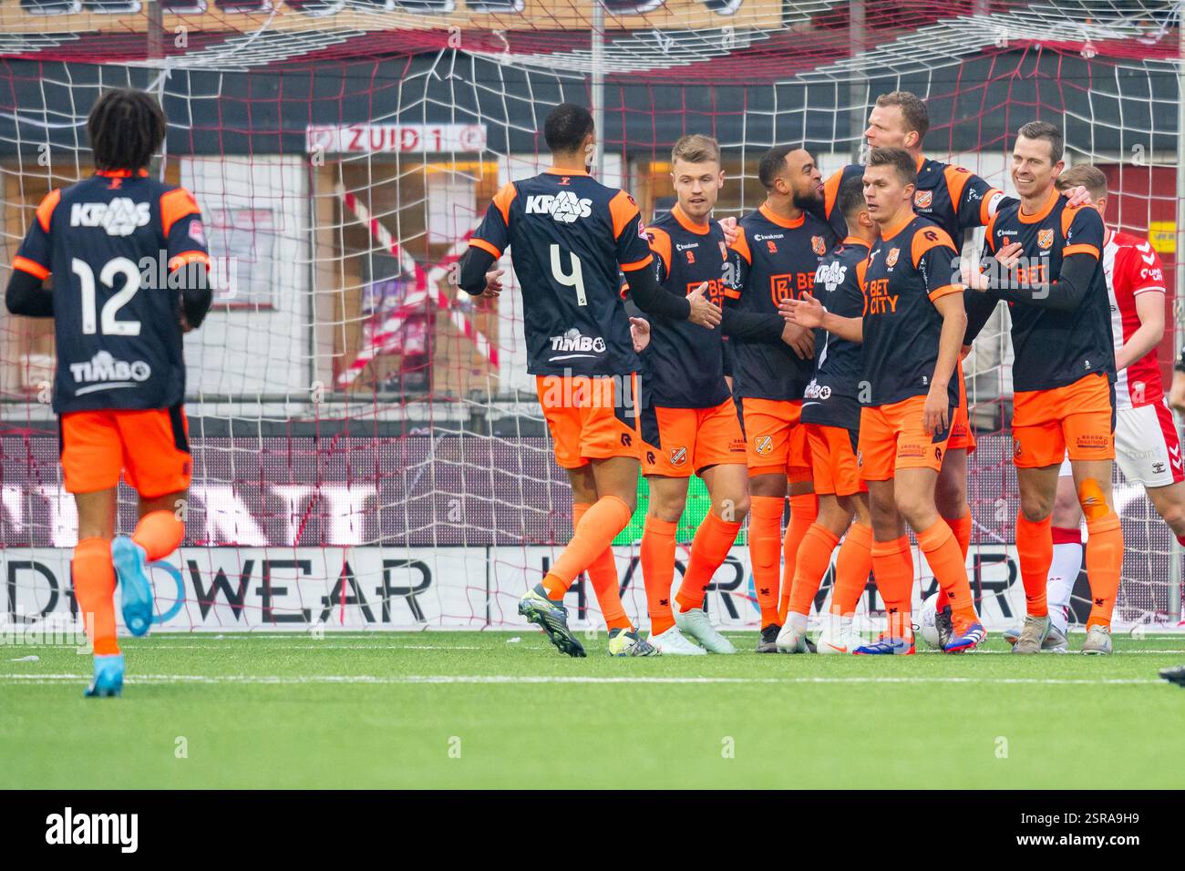 Emmen, Netherlands. 15th Feb, 2025. EMMEN, Stadium Oude Meerdijk, 15-02-2025, season 2024/2025 ...