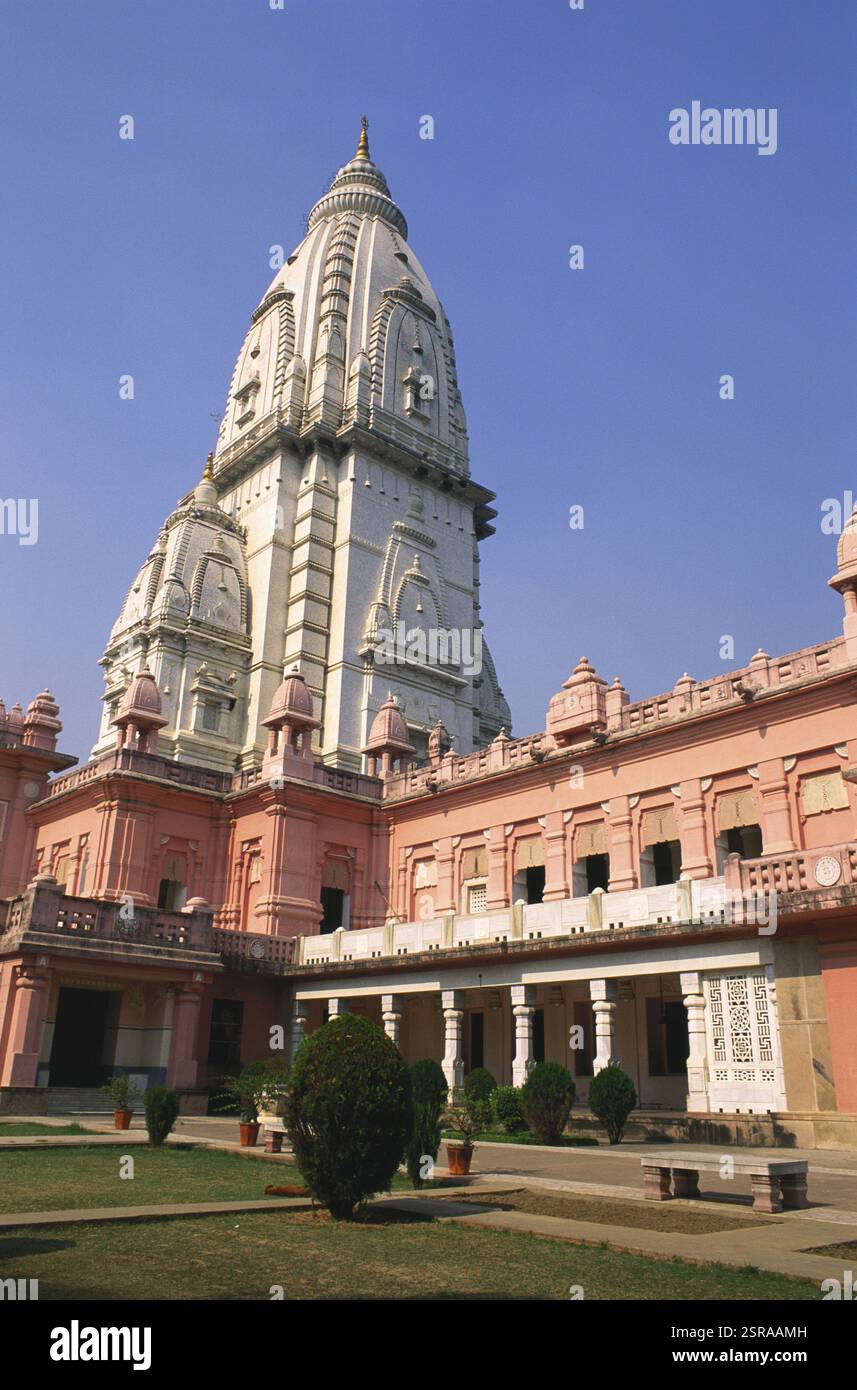 New Vishwanath temple built by Birla Banaras Hindu University, Varanasi ...
