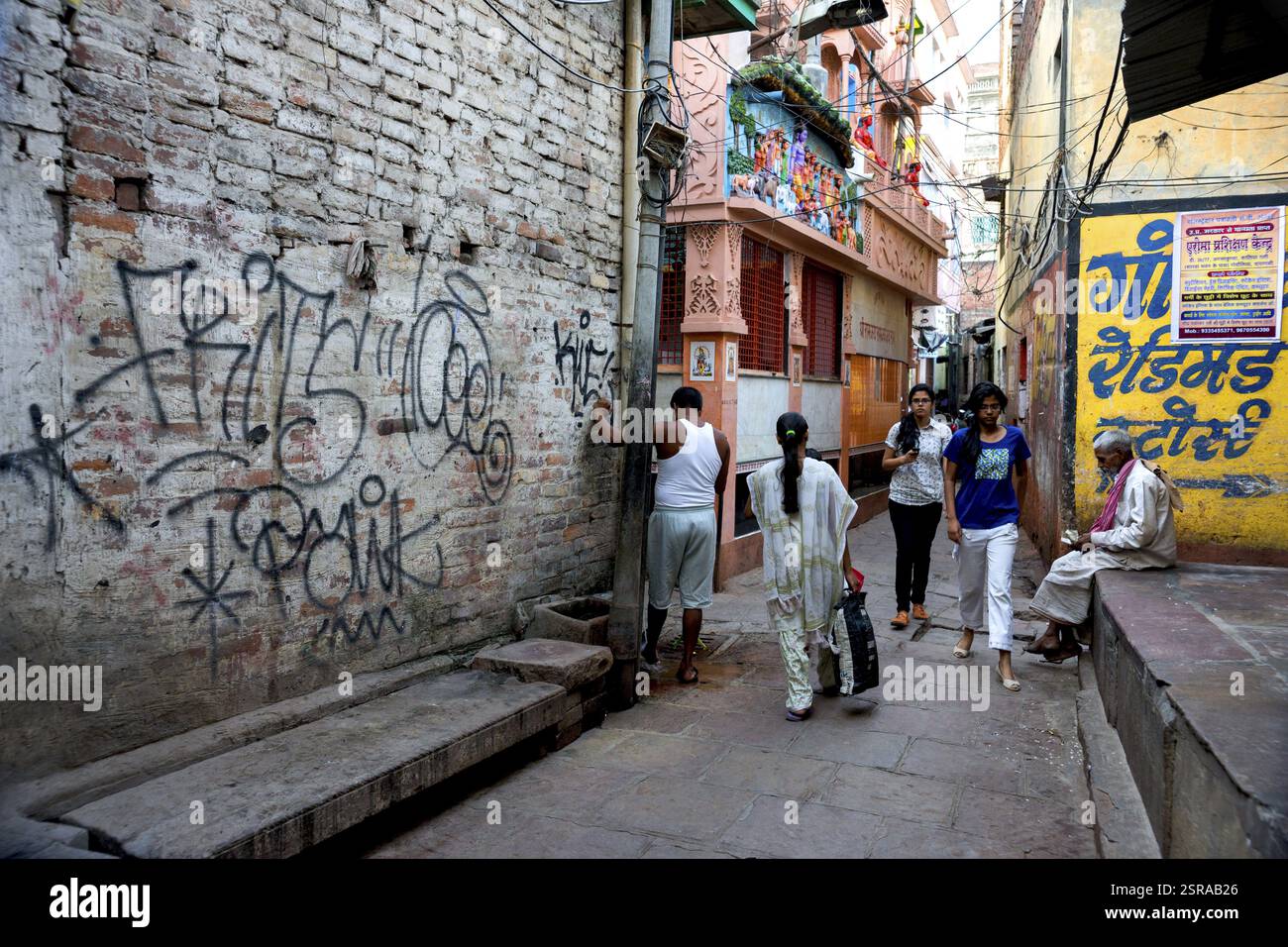 Temple in narrow lane, varanasi, uttar pradesh, india, asia Stock Photo ...