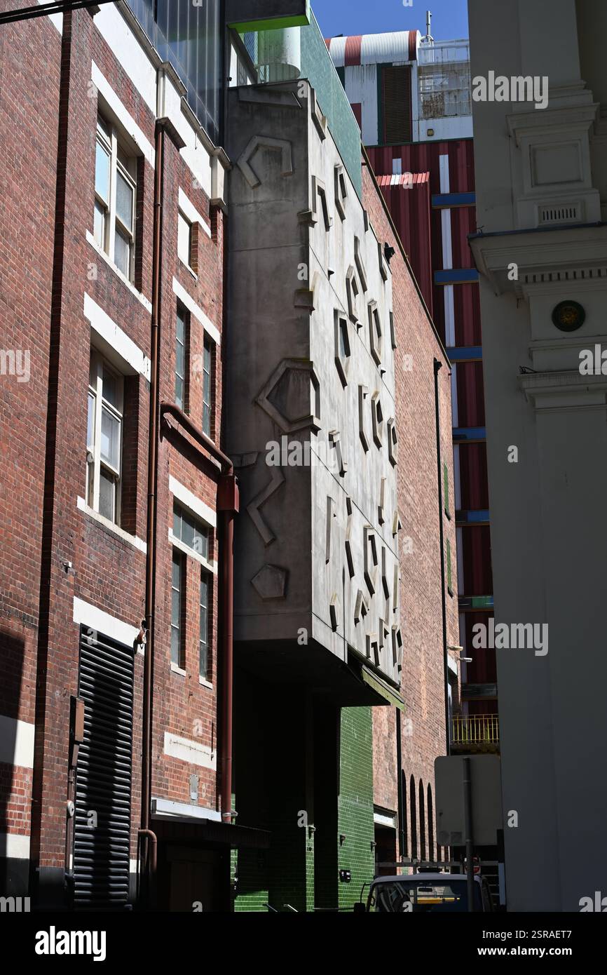 Melbourne city high rise hi-res stock photography and images - Alamy