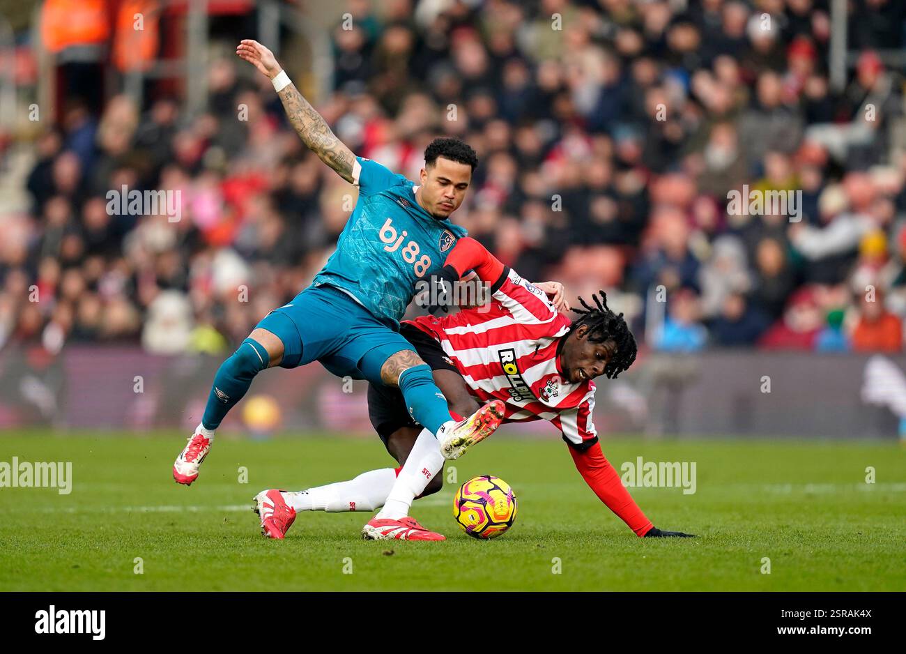 Bournemouth's Justin Kluivert and Southampton's Lesley Ugochukwu (right ...