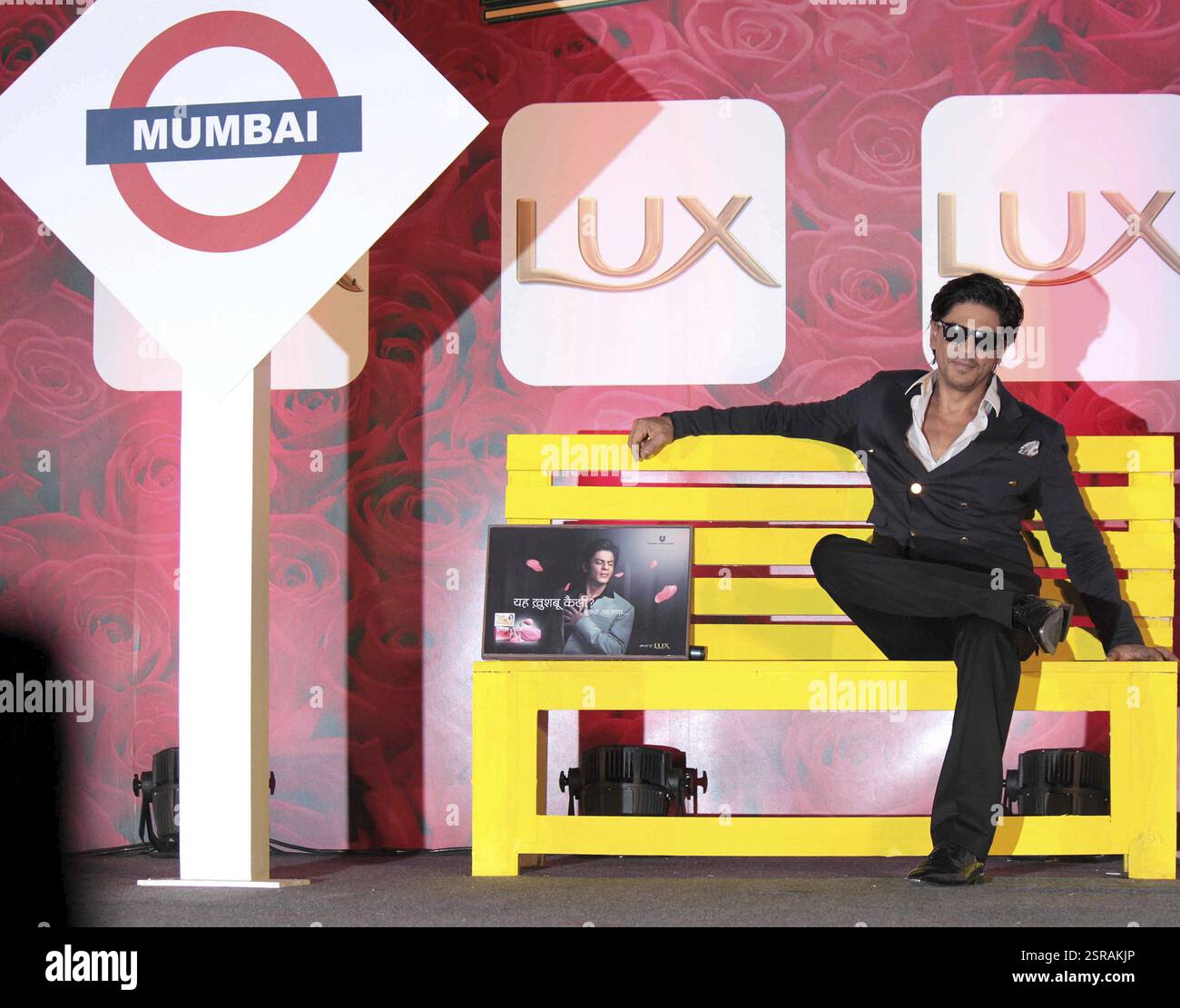 Bollywood actor Shahrukh Khan enacts his train scene during Lux Chennai ...