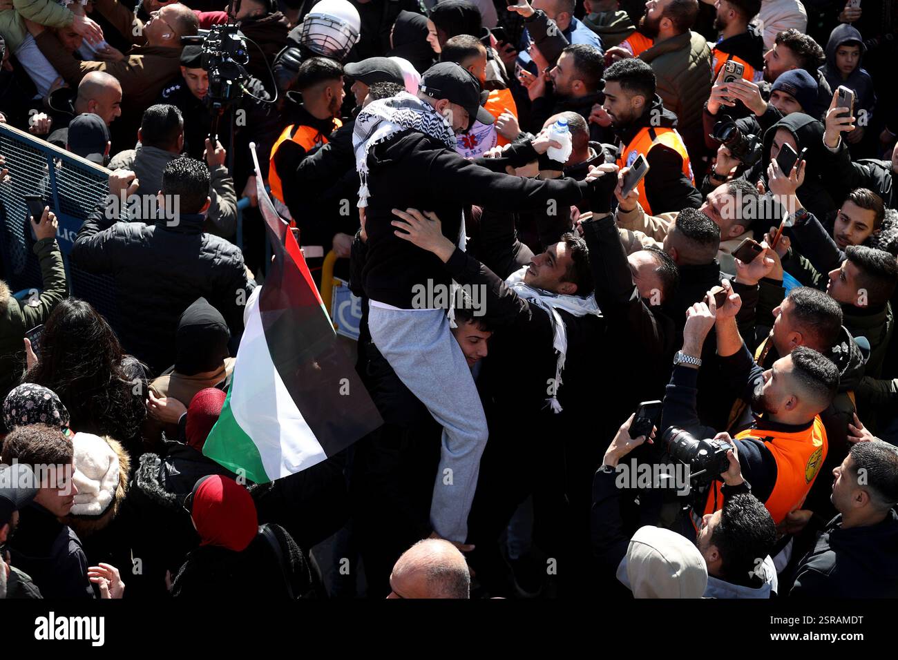 Ramallah, West Bank. 15th Feb, 2025. Former Palestinian prisoners ...