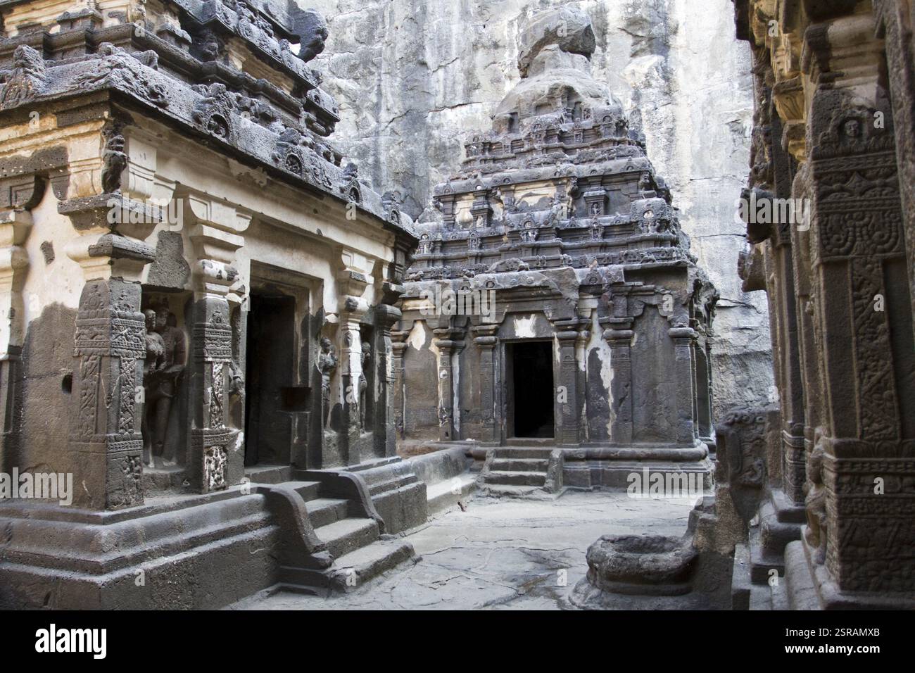 Kailasa temple, ellora caves, aurangabad, maharashtra, india, asia ...