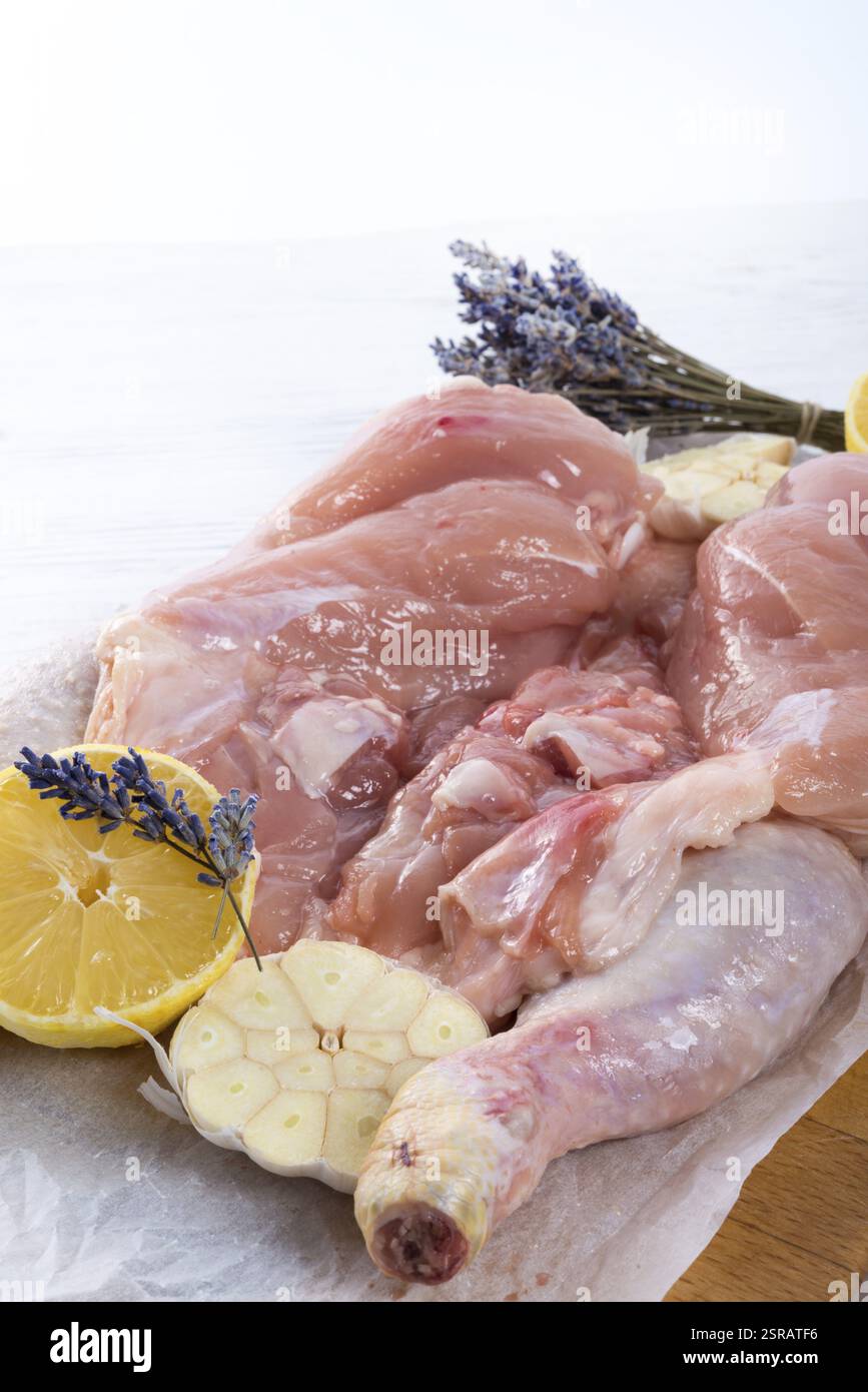 Trimming chicken hi-res stock photography and images - Alamy