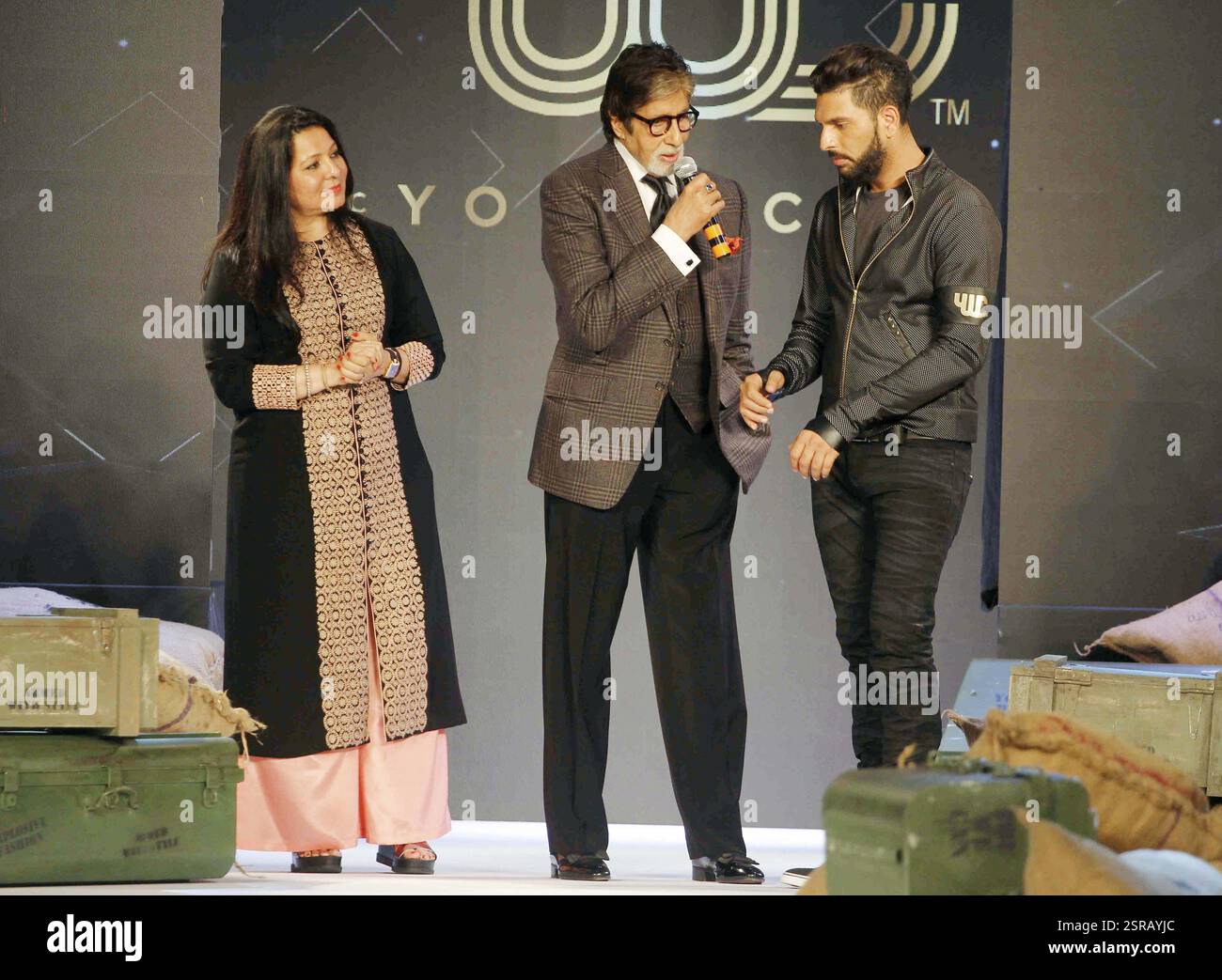 Indian cricket player Yuvraj Singh actor Amitabh Bachchan Shabnam Singh ...