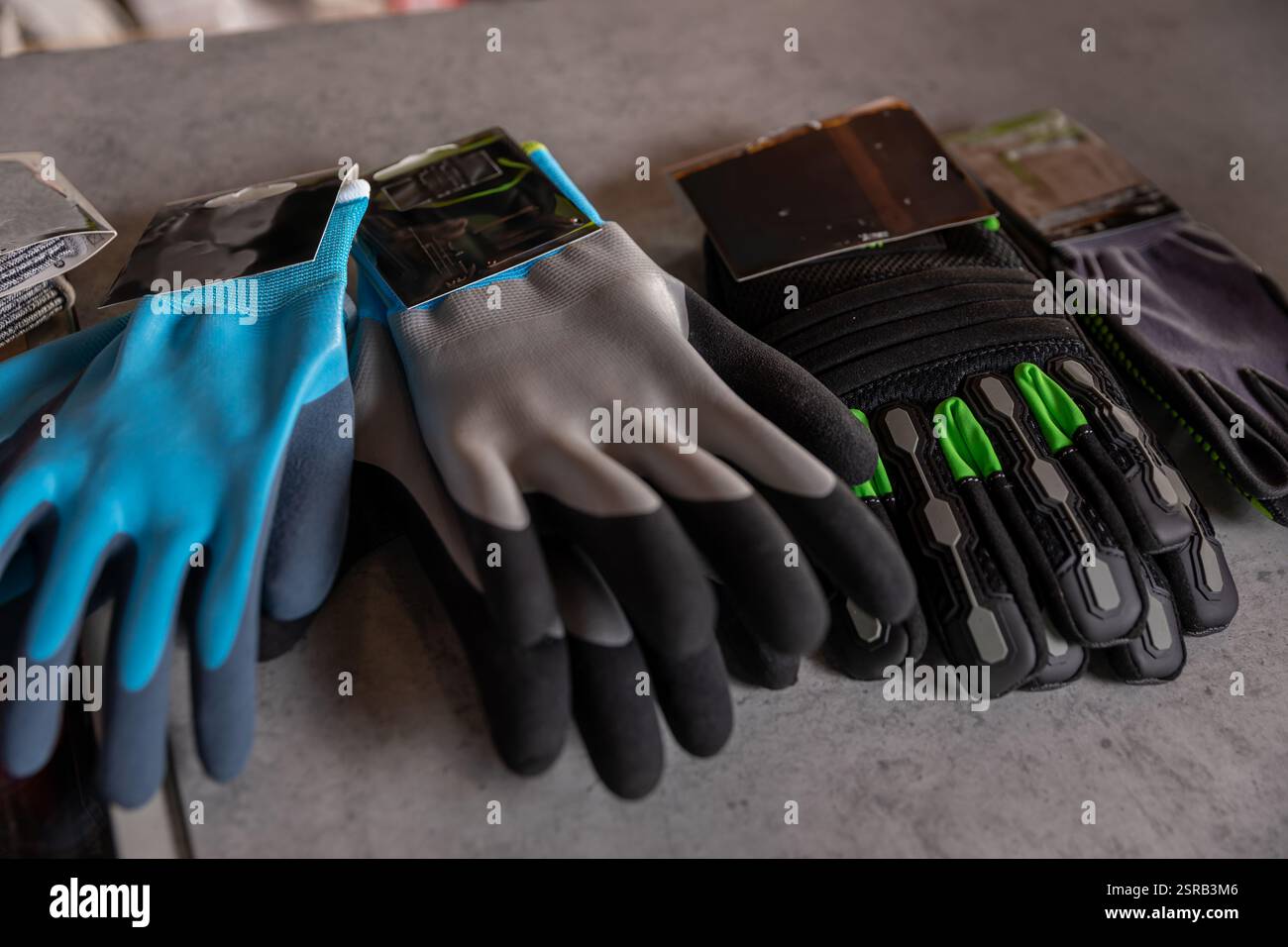 Discover our durable work gloves designed for safety and protection in ...