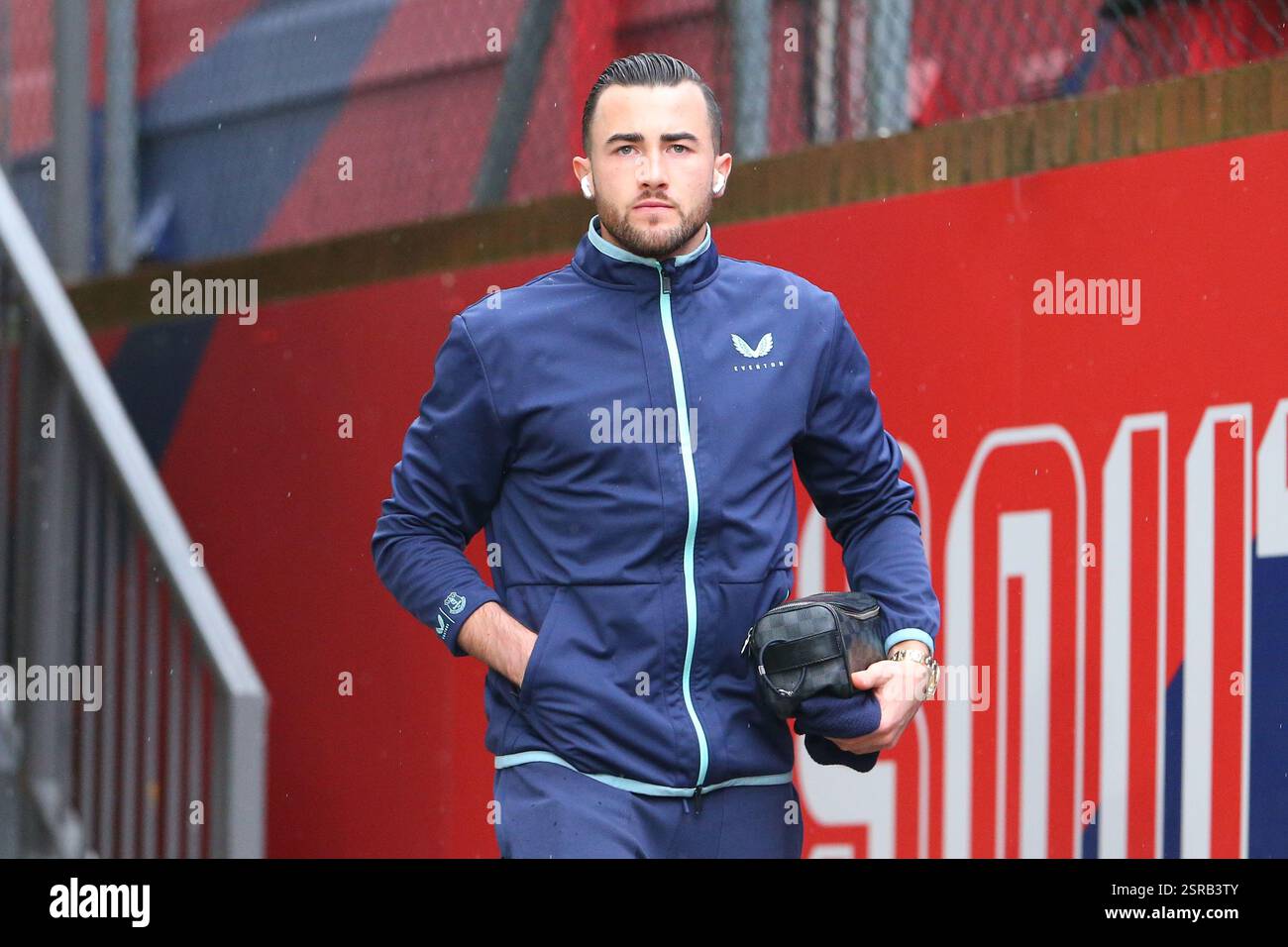 Selhurst Park, Selhurst, London, UK. 15th Feb, 2025. Premier League ...