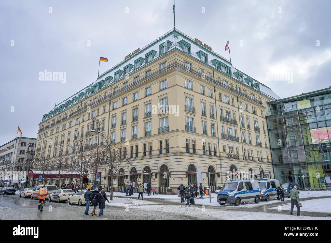 Hotel Adlon, Pariser Platz, Mitte, Berlin, Deutschland *** Hotel Adlon ...