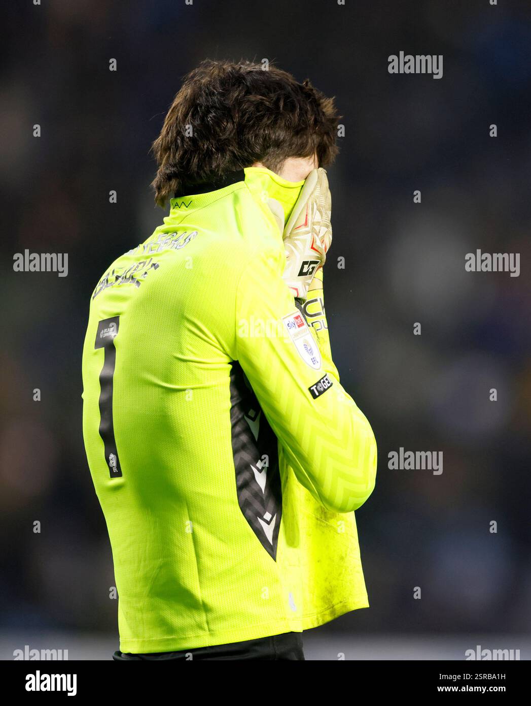 Sheffield Wednesday goalkeeper James Beadle reacts after his mistake ...