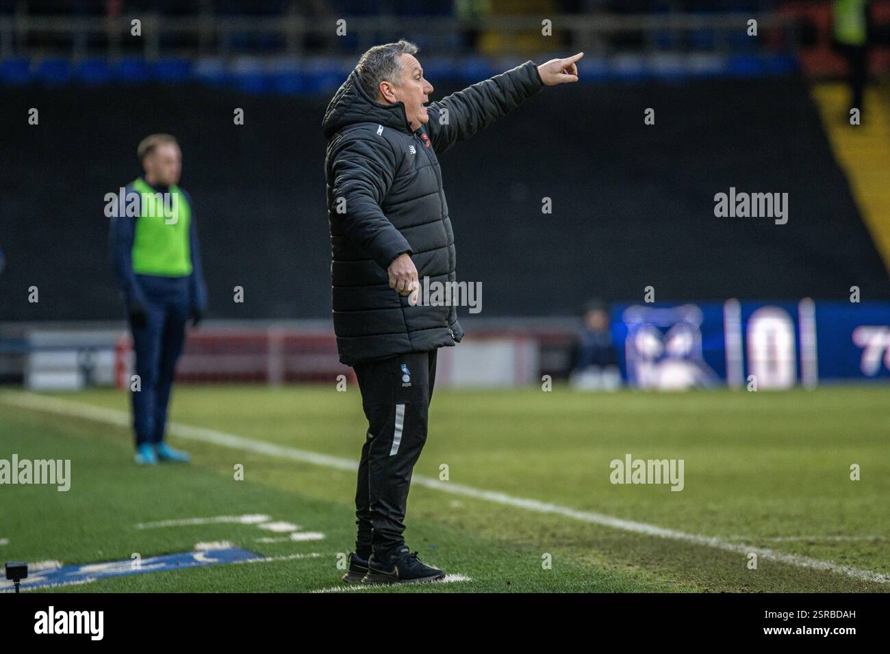 Oldham Athletic Manager Micky Mellon during the Vanarama National ...