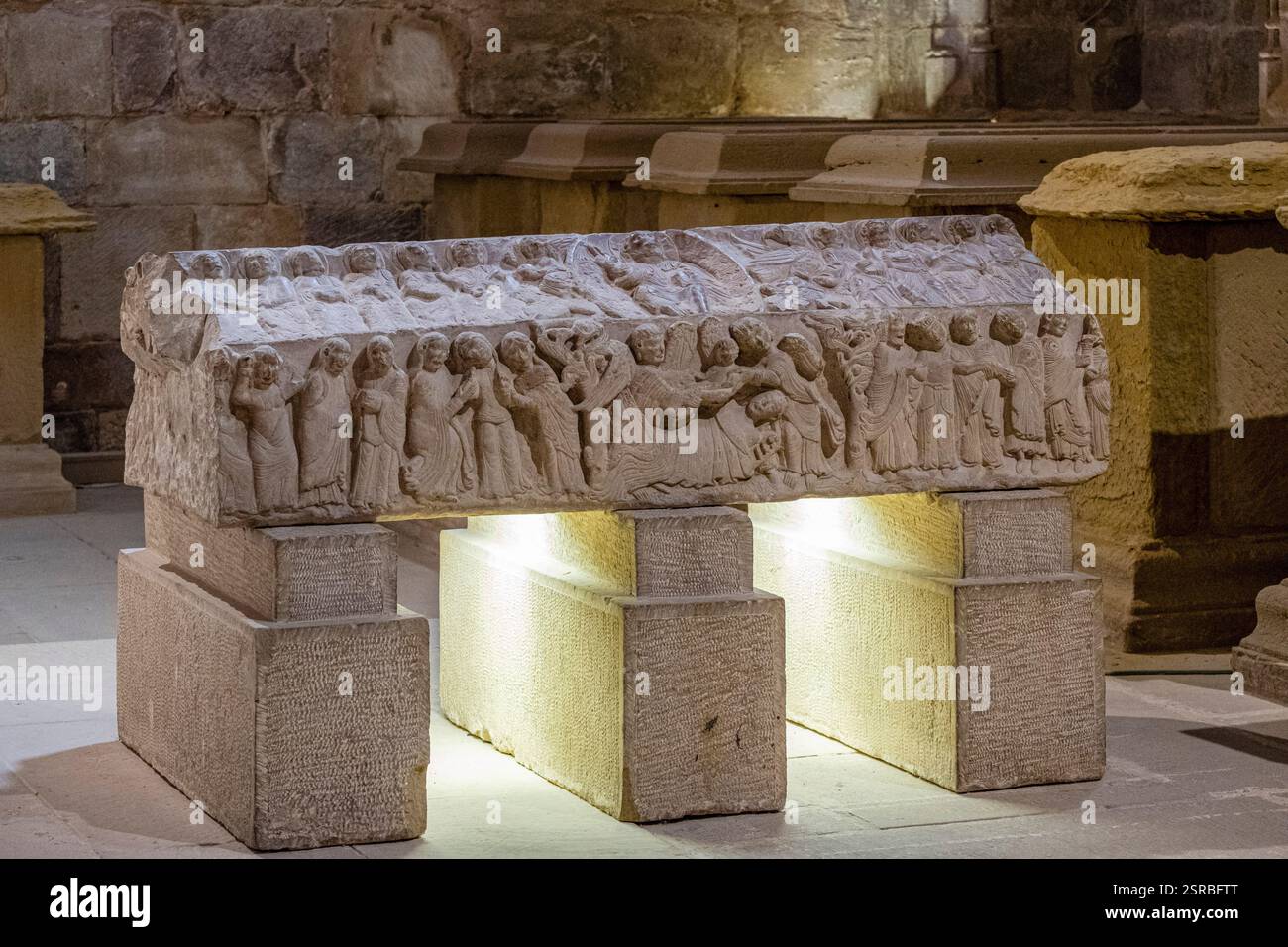 Tomb of Blanca de Navarra, 12th century, Romanesque carving, Pantheon ...
