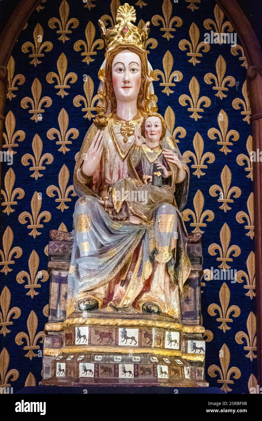 Gothic polychrome wood virgin, 14th century, Monastery of Santa María ...