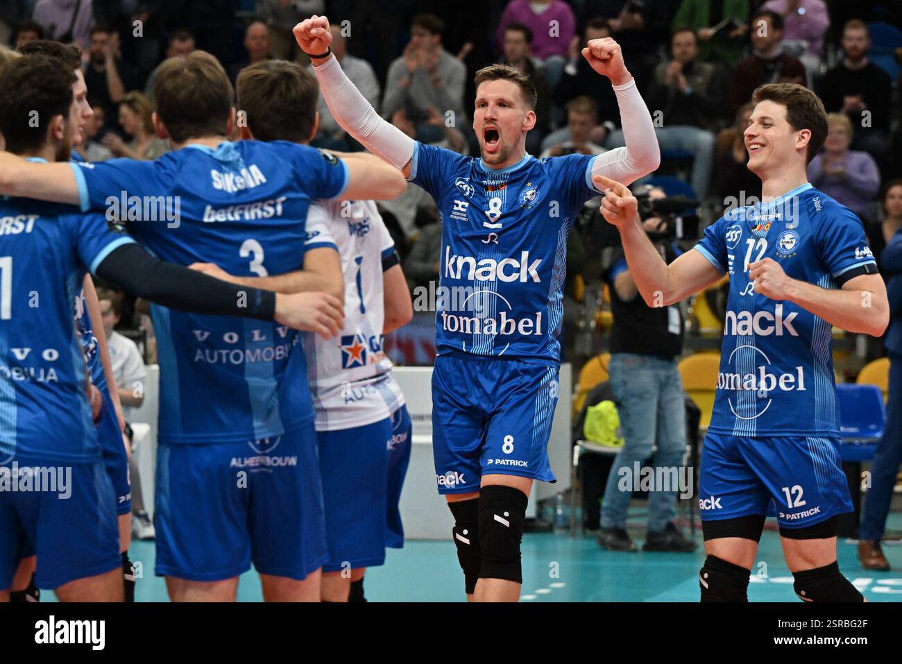 Roeselare, Belgium. 29th Jan, 2025. Matthijs Verhanneman (8) of ...