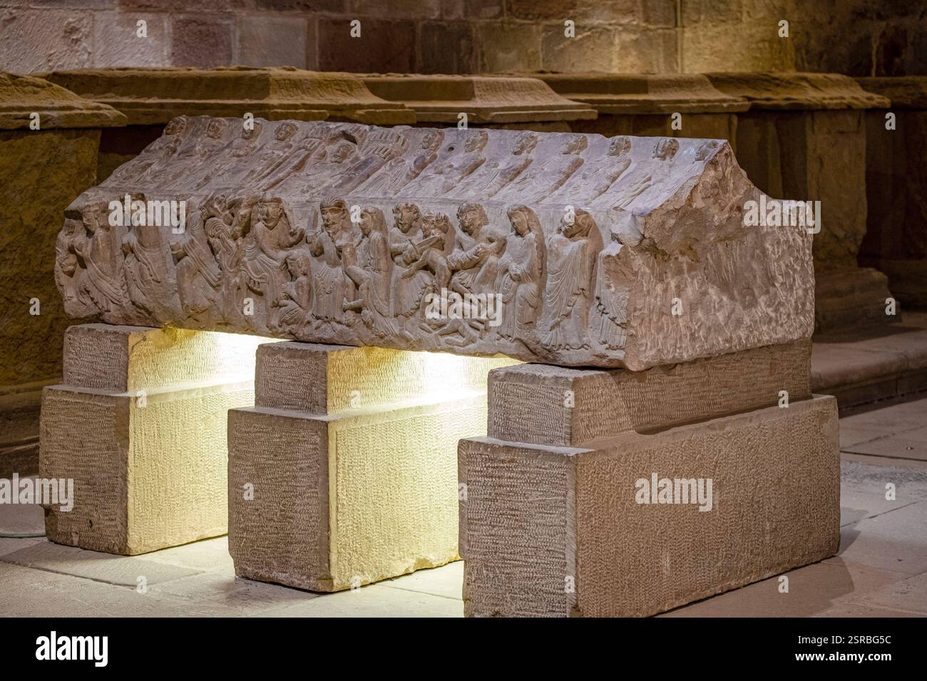 Tomb of Blanca de Navarra, 12th century, Romanesque carving, Pantheon ...