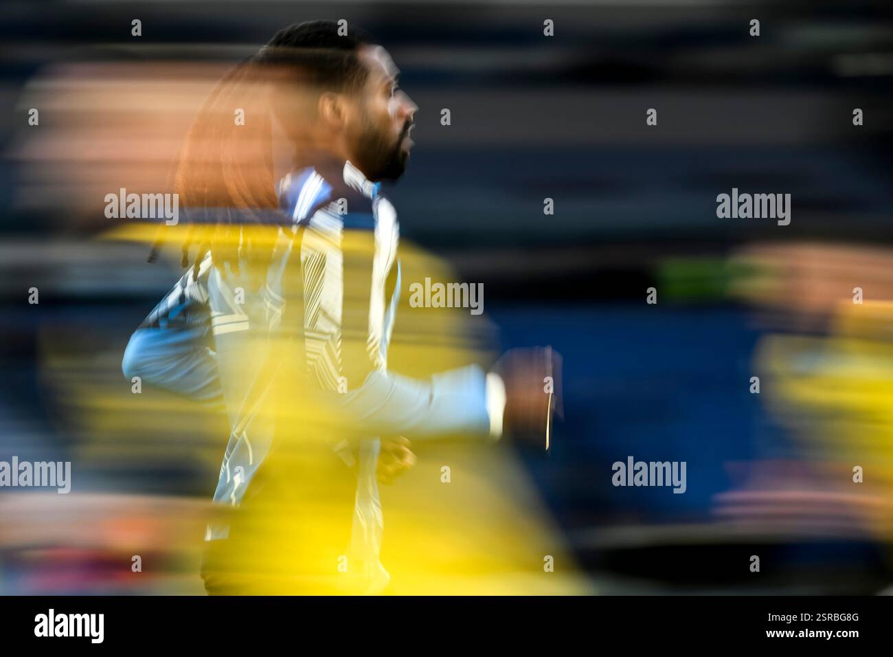 Rome, Italy. 15th Feb, 2025. Andre-Frank Anguissa of SSC Napoli warms ...