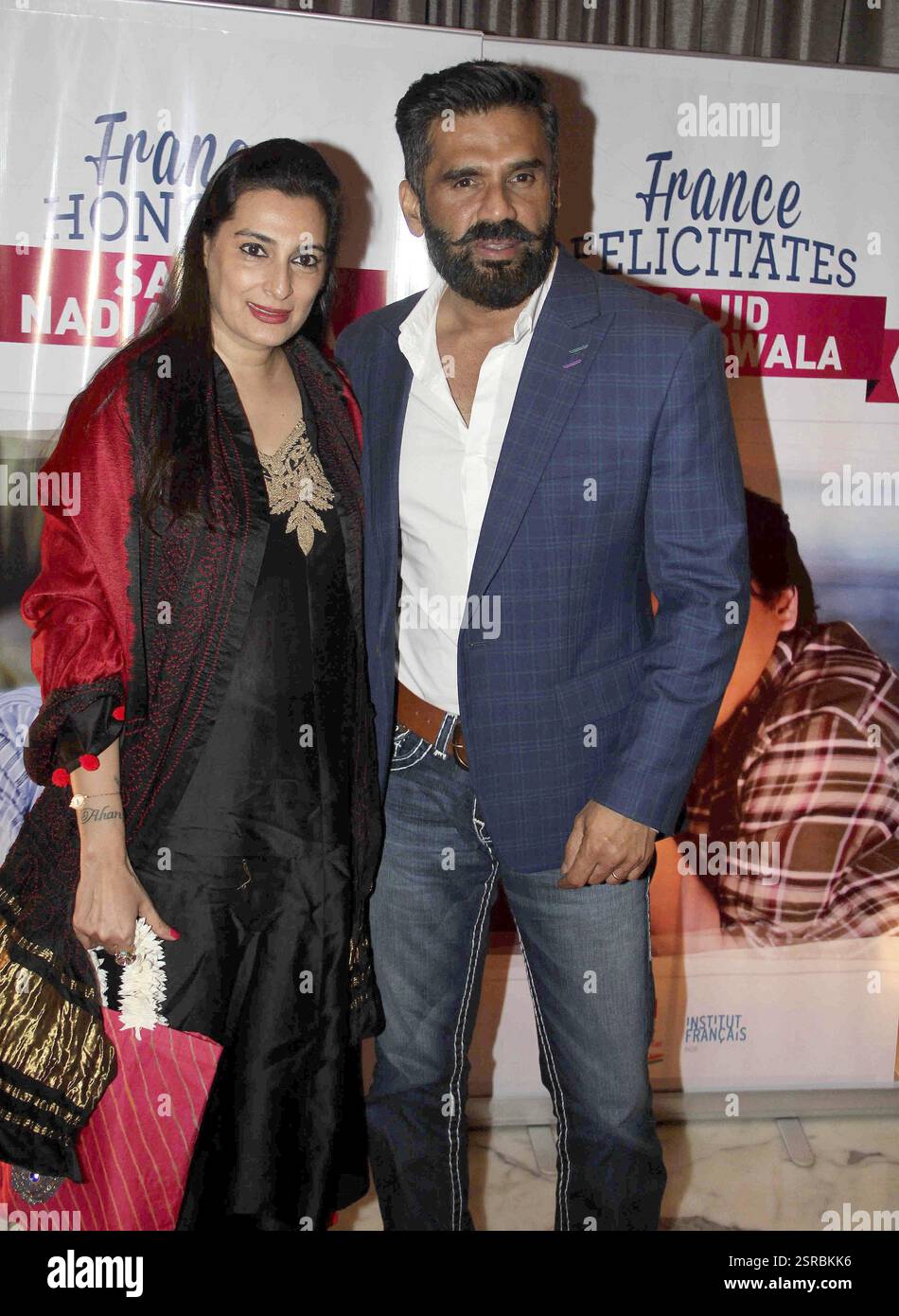 Bollywood Suniel Shetty Mana Shetty congratulate Sajid Nadiadwala ...