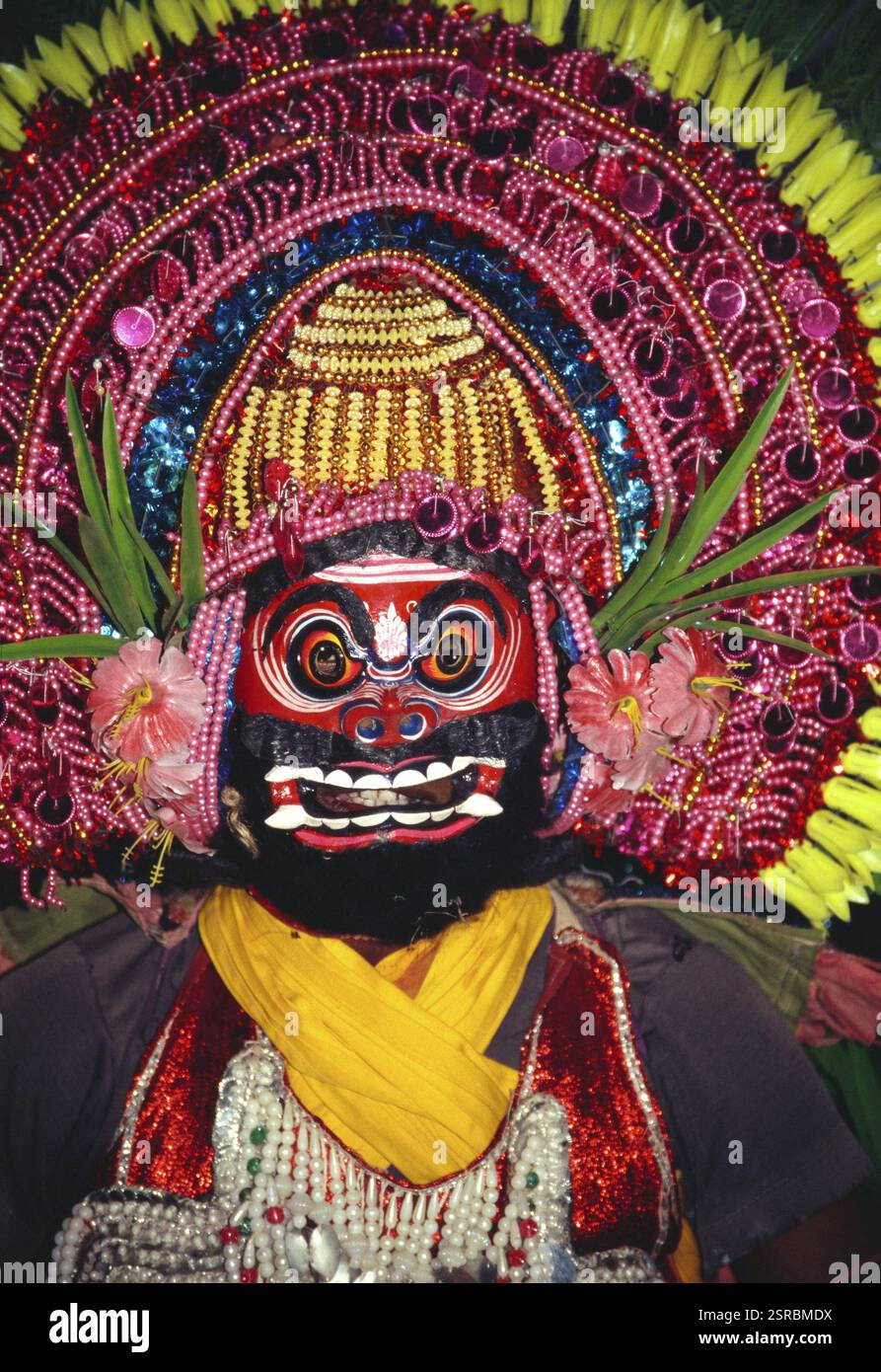 Mask folk chou dance, West Bengal, India, Asia Stock Photo - Alamy