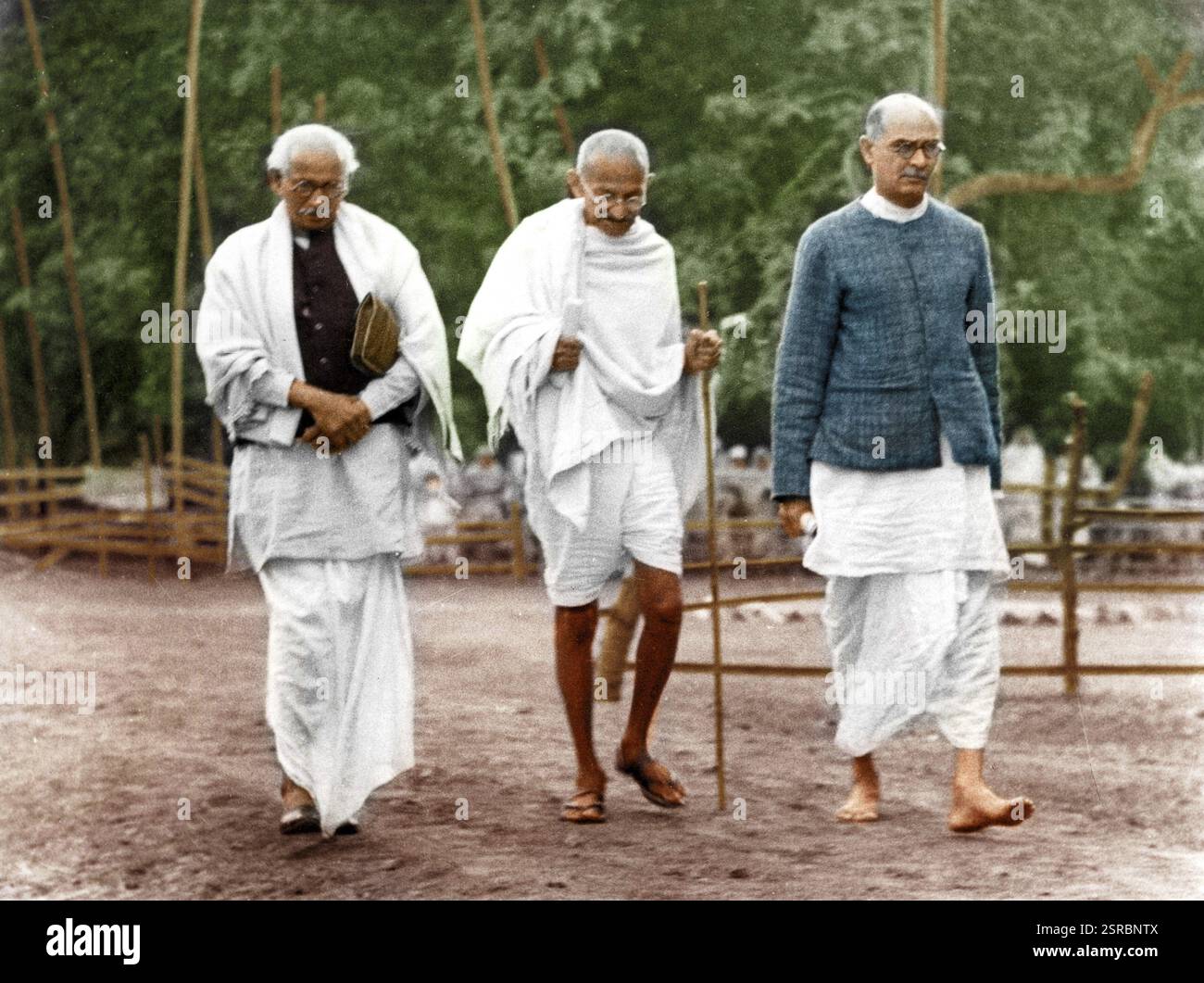 Mahatma Gandhi with Dr Sitaramayya Pattabhi and Mahadev Desai, Faizpur ...