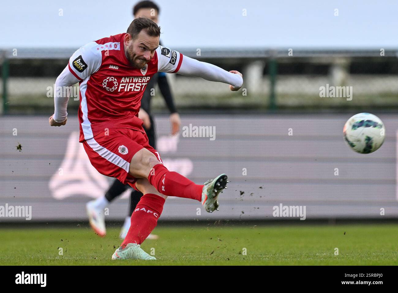 Antwerpen, Belgium. 02nd Feb, 2025. Vincent Janssen (18) of Antwerp ...