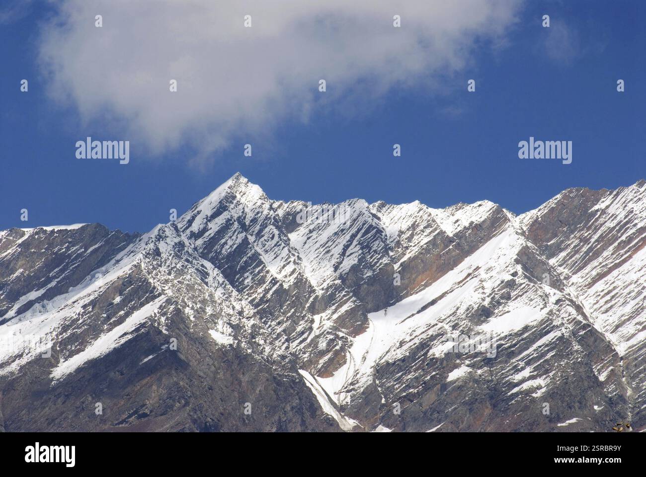 Snow mountains in solang valley at manali, Himachal Pradesh, India ...