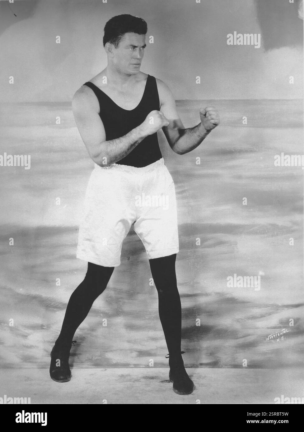 Boxing pose hi-res stock photography and images - Alamy