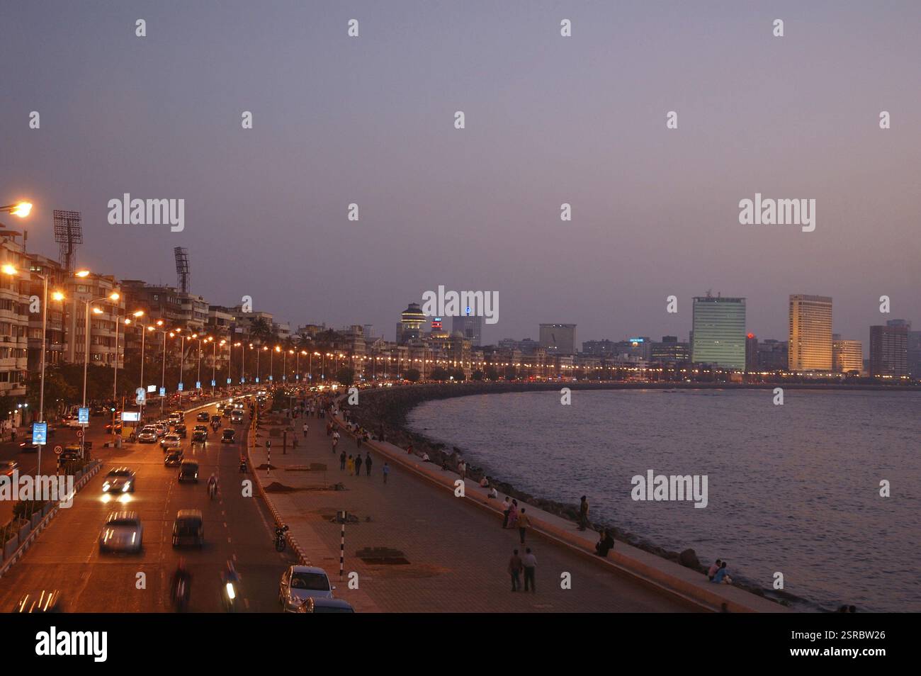 Marine Drive in night, Bombay Mumbai, Maharashtra, India, Asia Stock Photo - Alamy