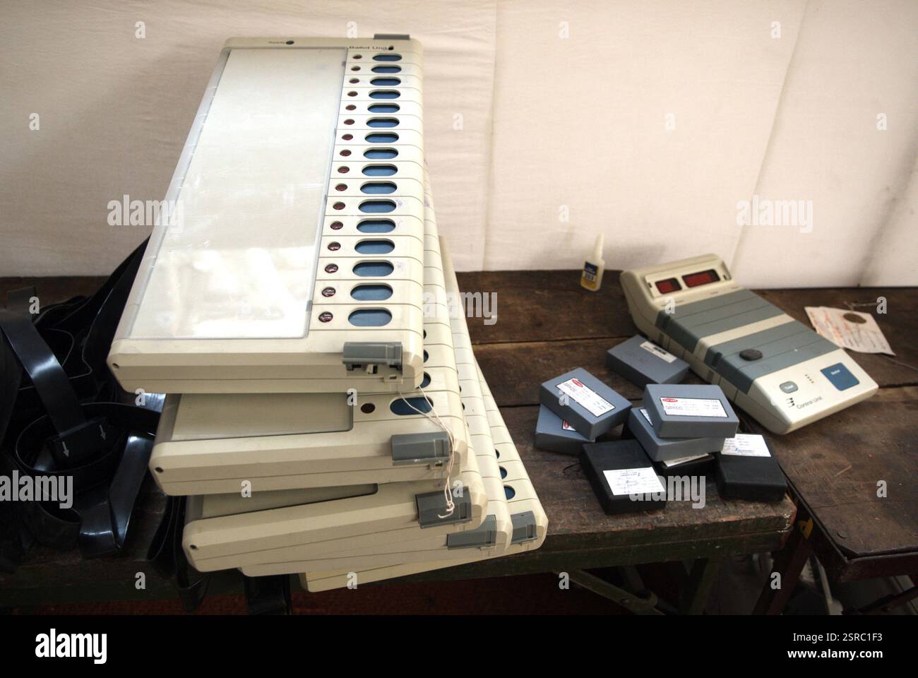 Ballot unit hi-res stock photography and images - Alamy