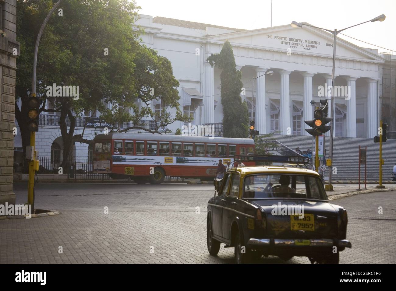Town hall asiatic society state central library, Bombay, Mumbai ...