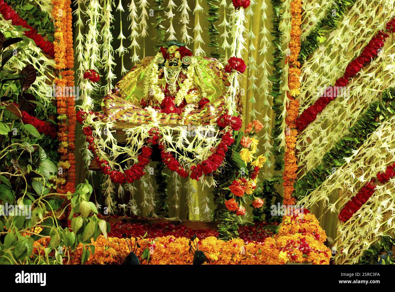 Krishna ji hi-res stock photography and images - Alamy