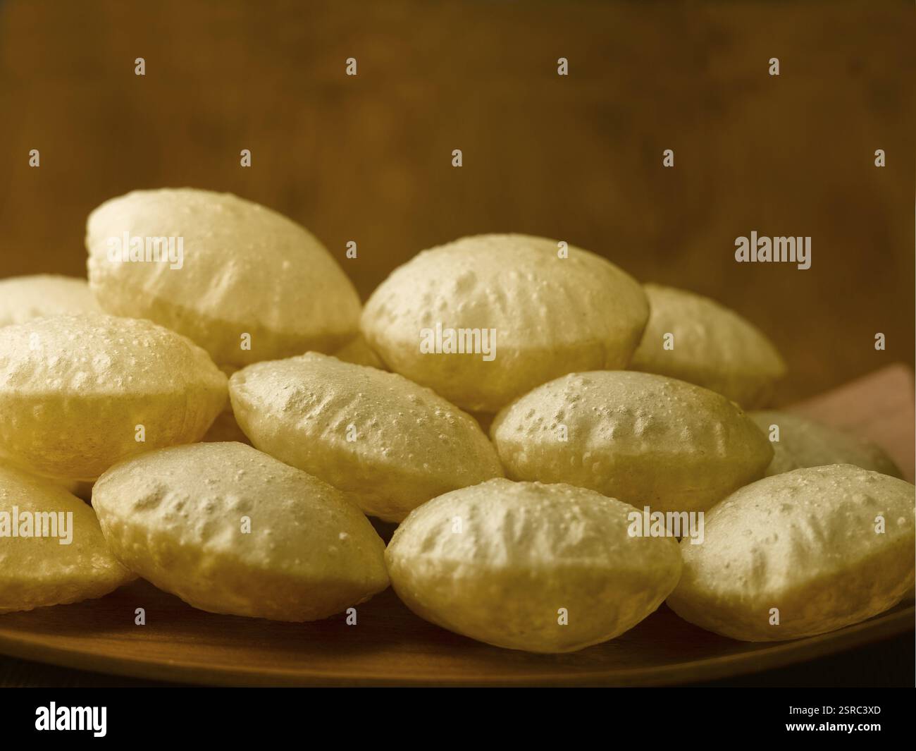 Indian fried puri bread hi-res stock photography and images - Alamy