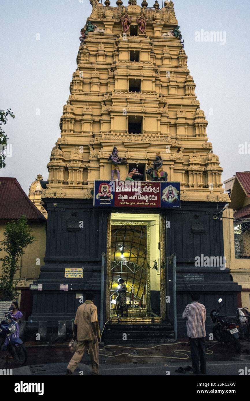 Andhra pradesh temples hi-res stock photography and images - Alamy