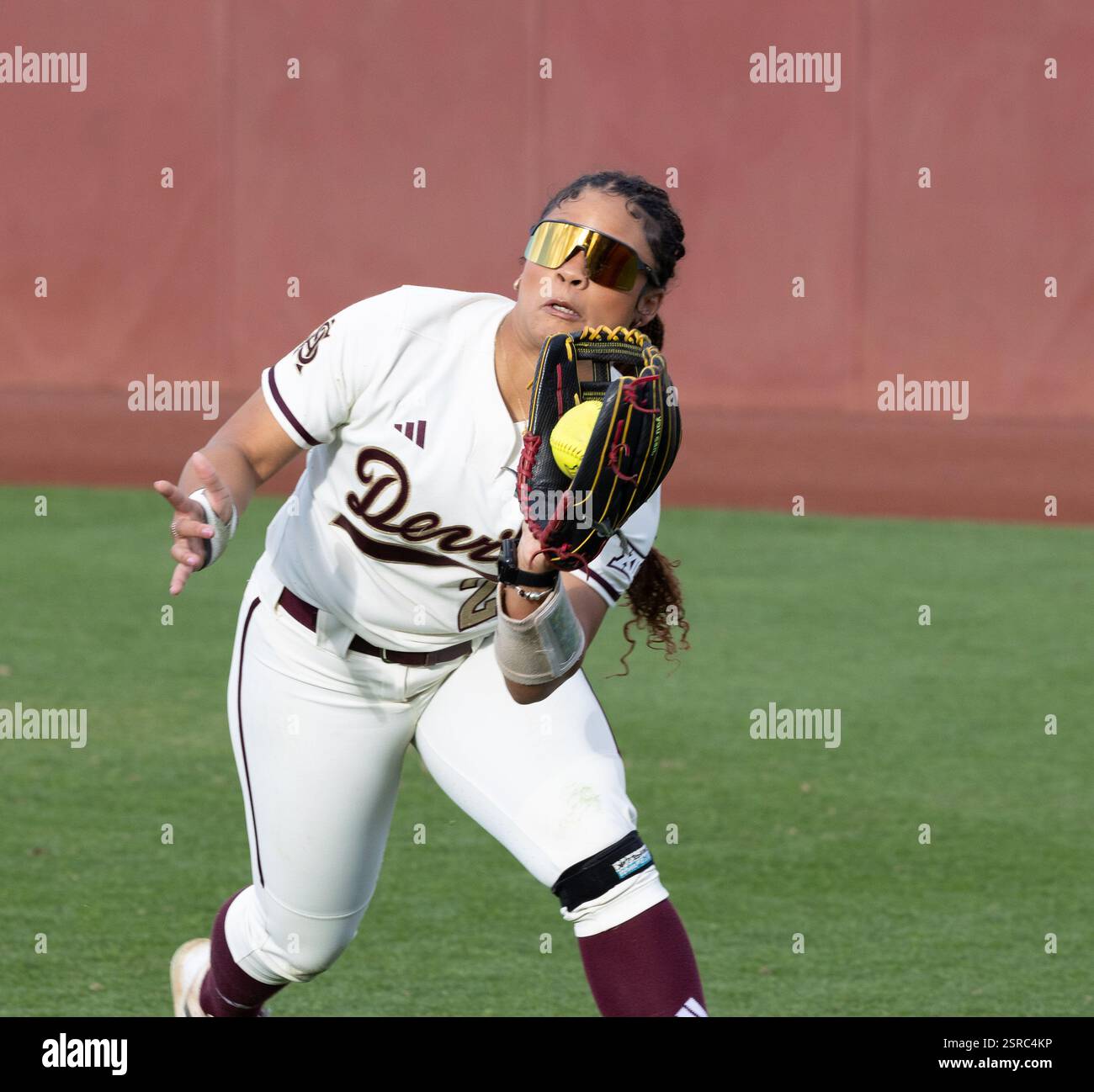 Tempe, Arizona, USA. 15th Feb, 2025. ASHLEIGH MEJIA Arizona State ...