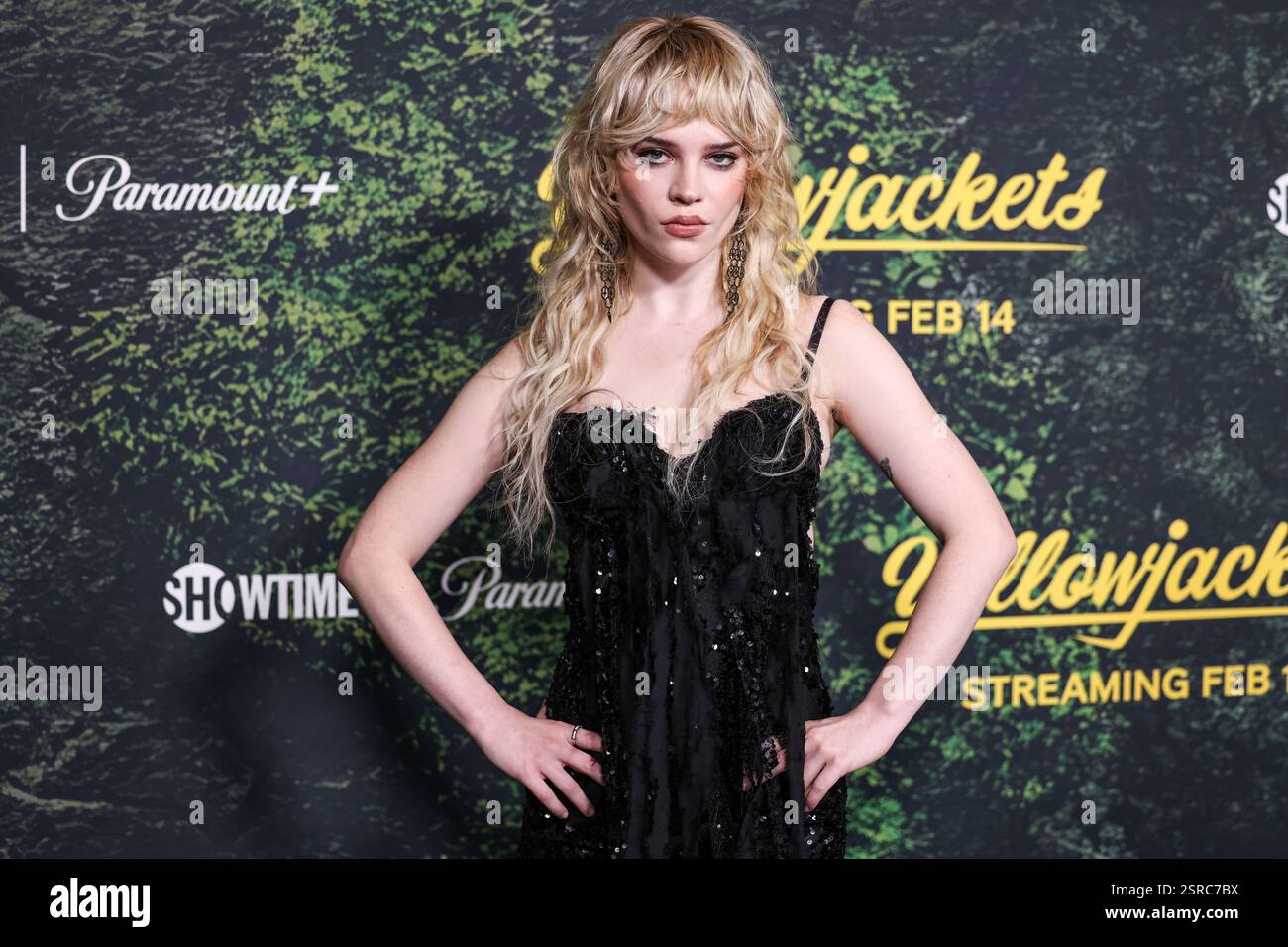 LOS ANGELES, CALIFORNIA, USA - FEBRUARY 13: Sophie Thatcher wearing a ...